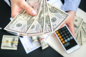 32 Best Jobs That Pay Weekly (and What They Pay Per Week) - Money Bliss