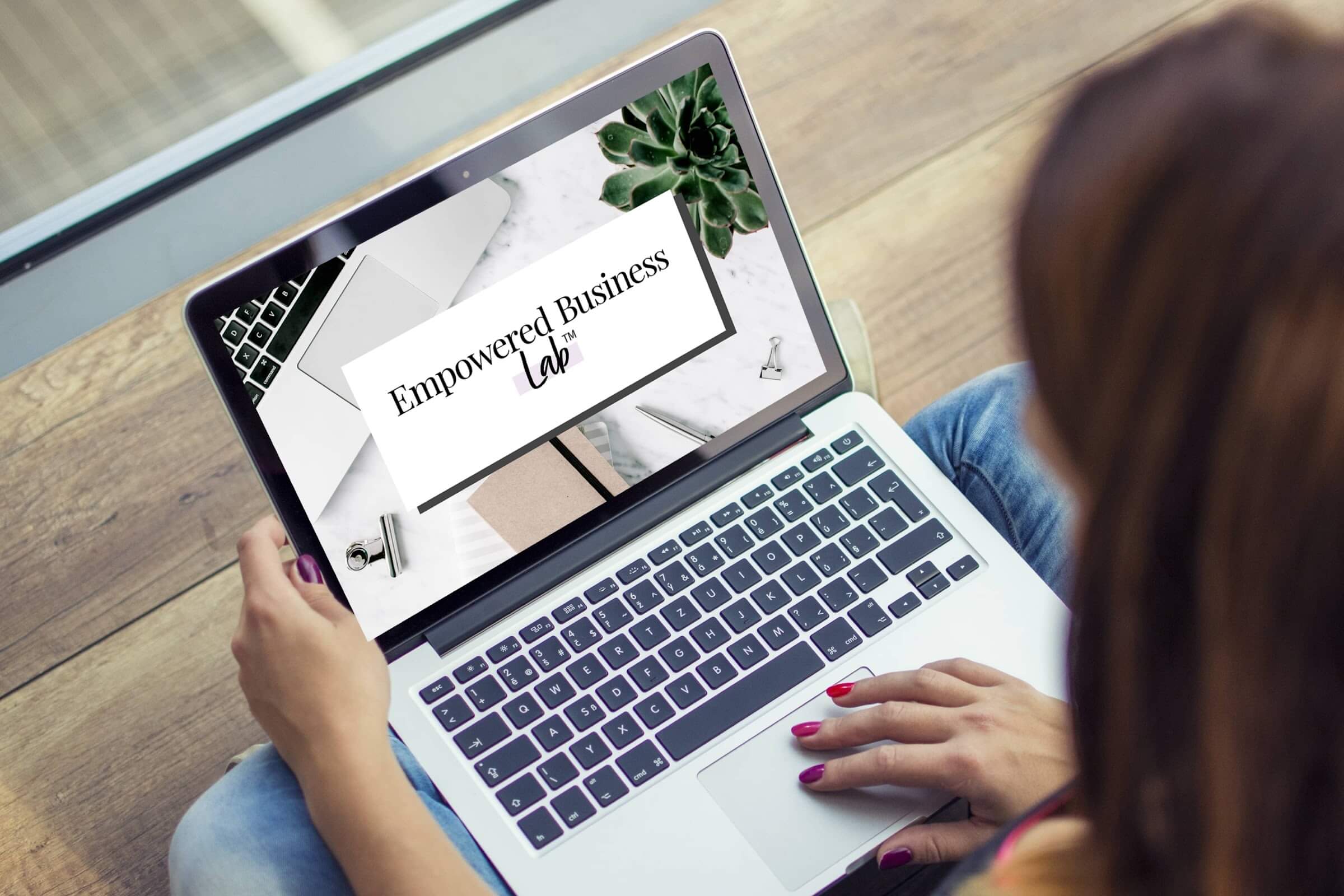 $55000 a Year is How Much an Hour? Good Salary or No? - Money Bliss