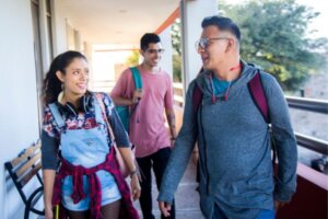 How to Move Out at 18: The Ultimate Guide to Moving out at 18 with No ...