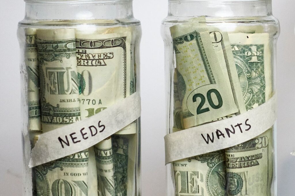 15 Genius Tips to Improve Money Mindset to Build Wealth - Money Bliss