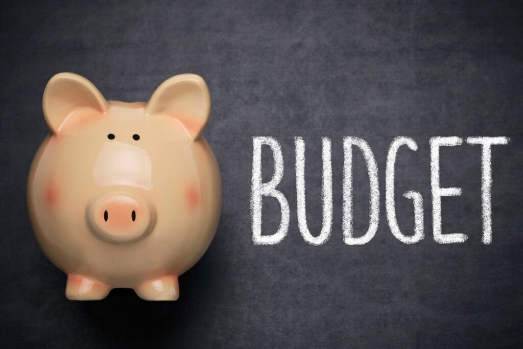 How Living Below Your Means Creates a Happier, Stress-Free Retirement ...